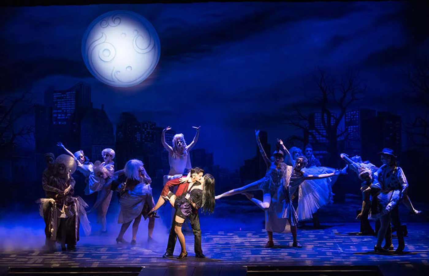 Set Pictures | Addams Family Set Rental | Stagecraft Theatrical | 1-800 ...