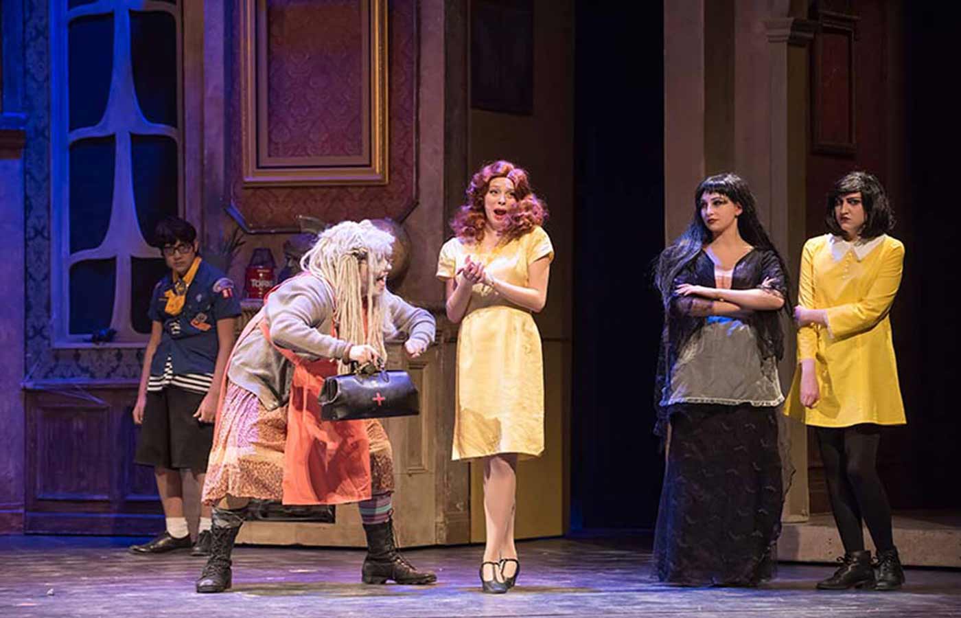 Set Pictures | Addams Family Set Rental | Stagecraft Theatrical | 1-800 ...