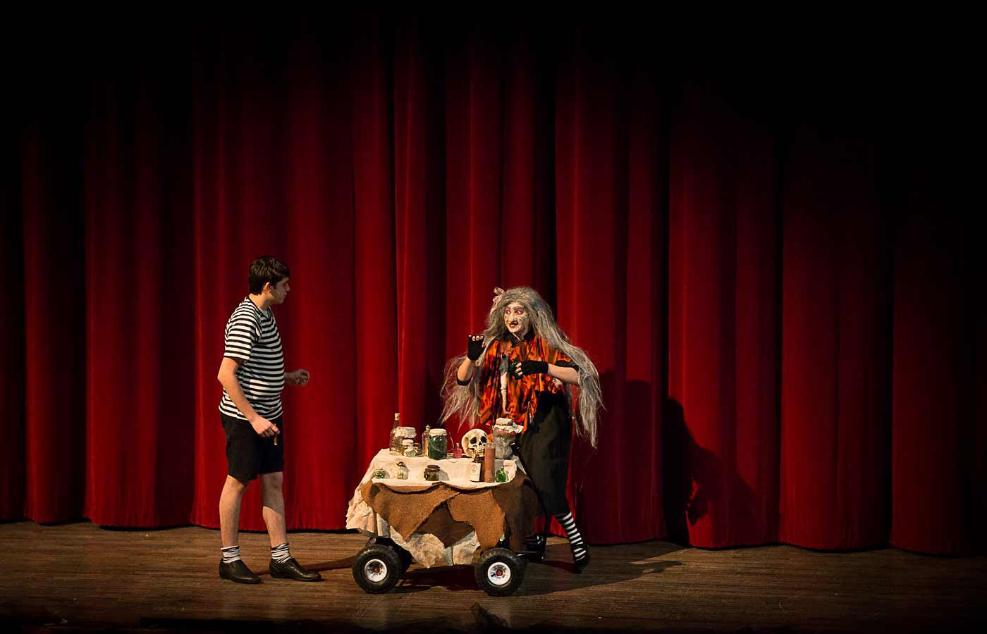 Set Pictures | Addams Family Set Rental | Stagecraft Theatrical | 1-800 ...