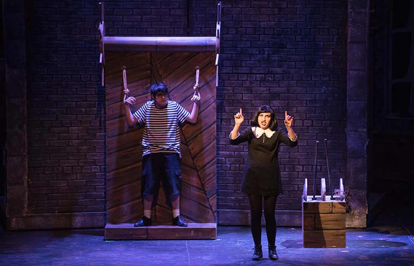 Set Pictures | Addams Family Set Rental | Stagecraft Theatrical | 1-800 ...