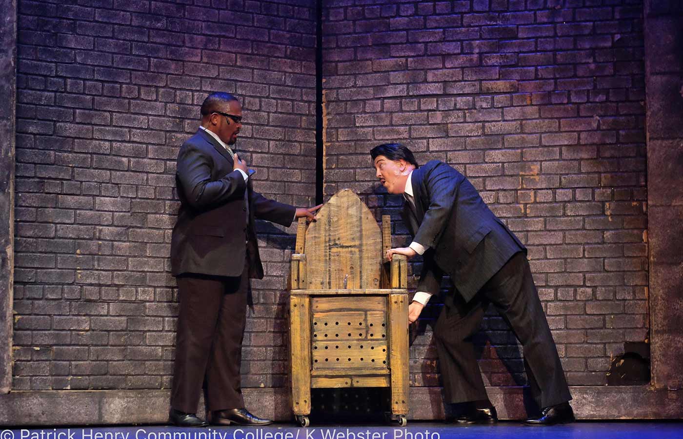 Set Pictures | Addams Family Set Rental | Stagecraft Theatrical | 1-800 ...